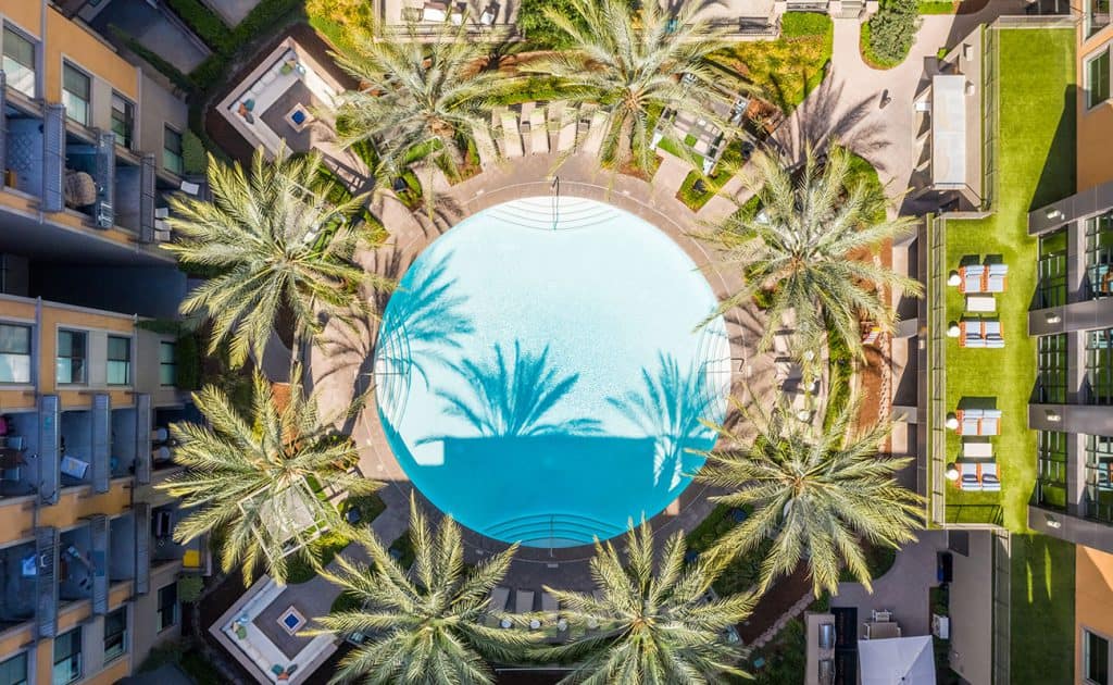 Luxury Apartments in Los Angeles | Outdoor | The Colony at the Lakes